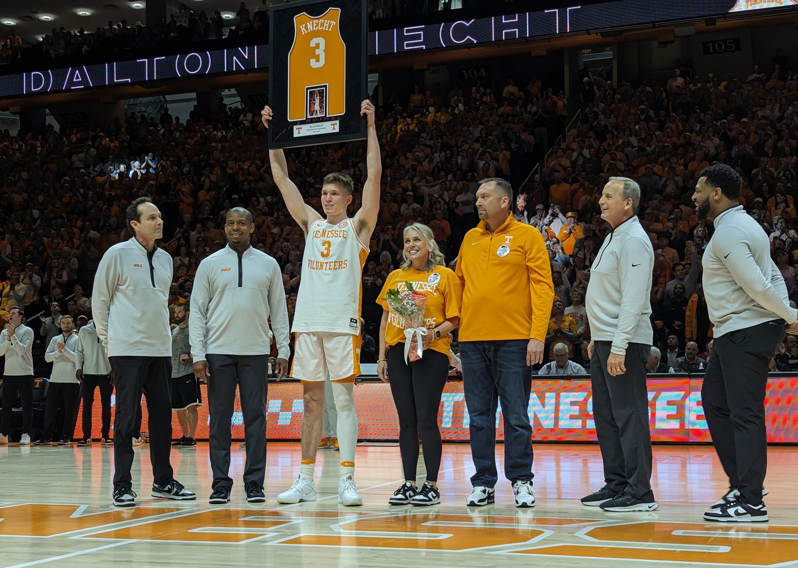 Kentucky snaps Tennessee win streak at seven with 85-81 win | Blank ...